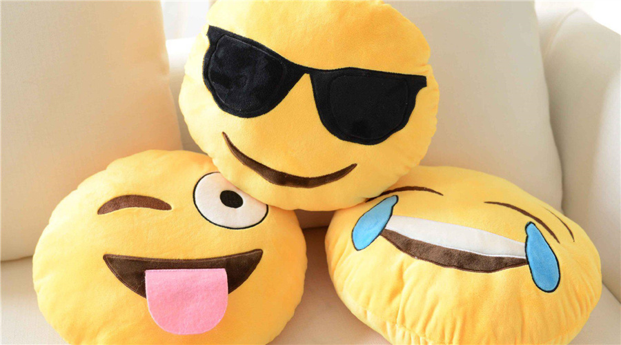 前方高能 一大波Emoji新表情即将到达战场 | 第一财经杂志